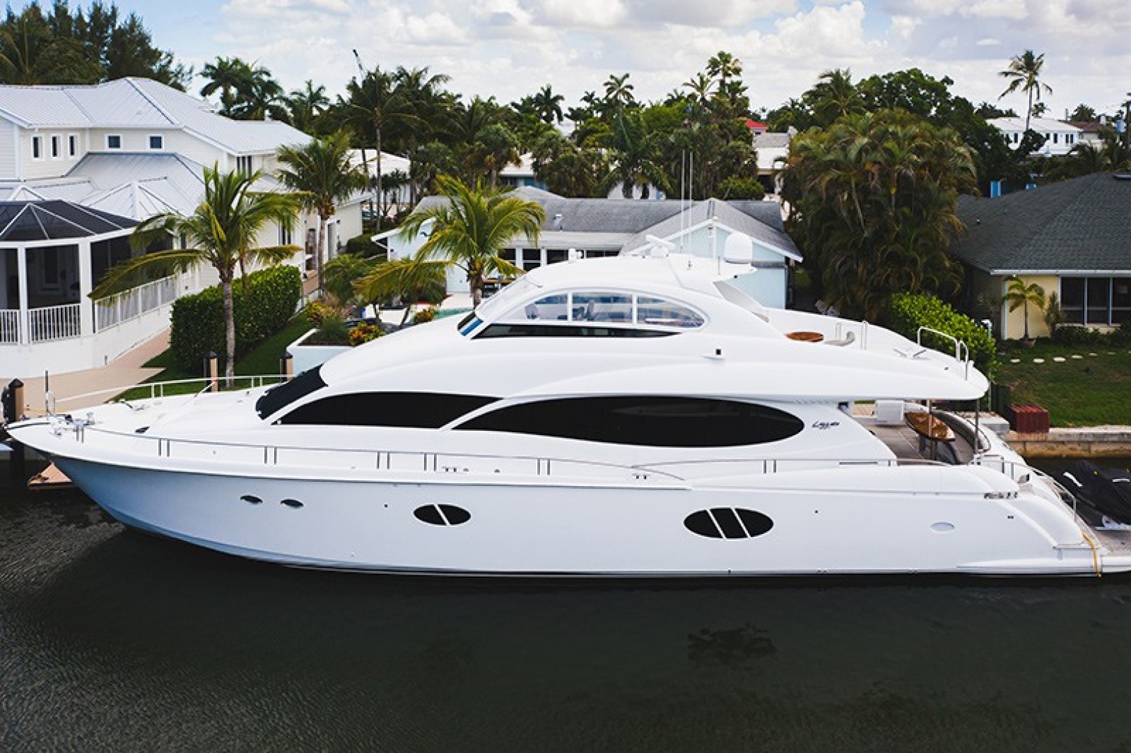 84' Lazzara 2009 ENDLESS LOVE